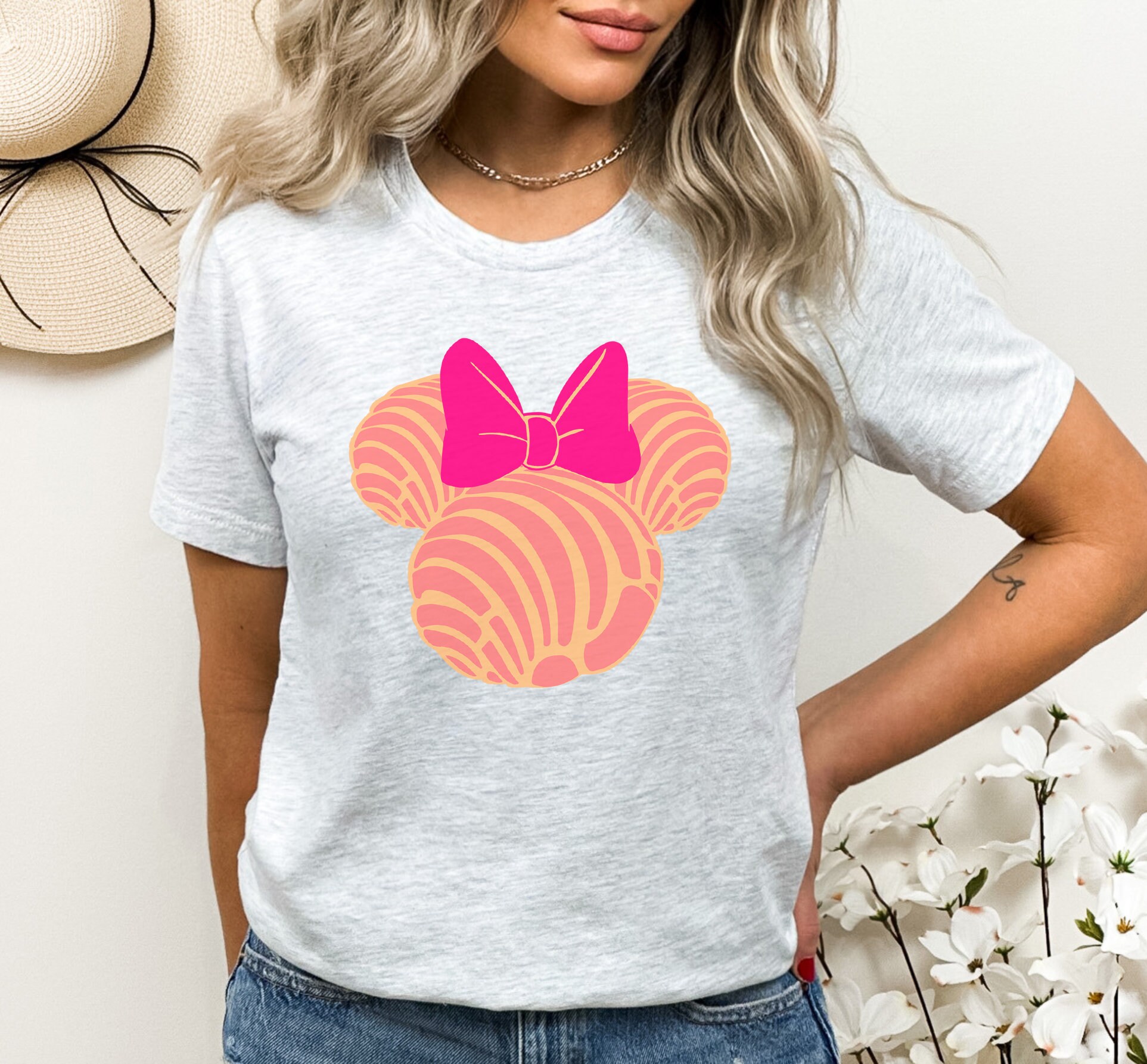 Concha Minnie Mouse Bow Shirt, Pan Dulce Disney Shirt, Concha ...