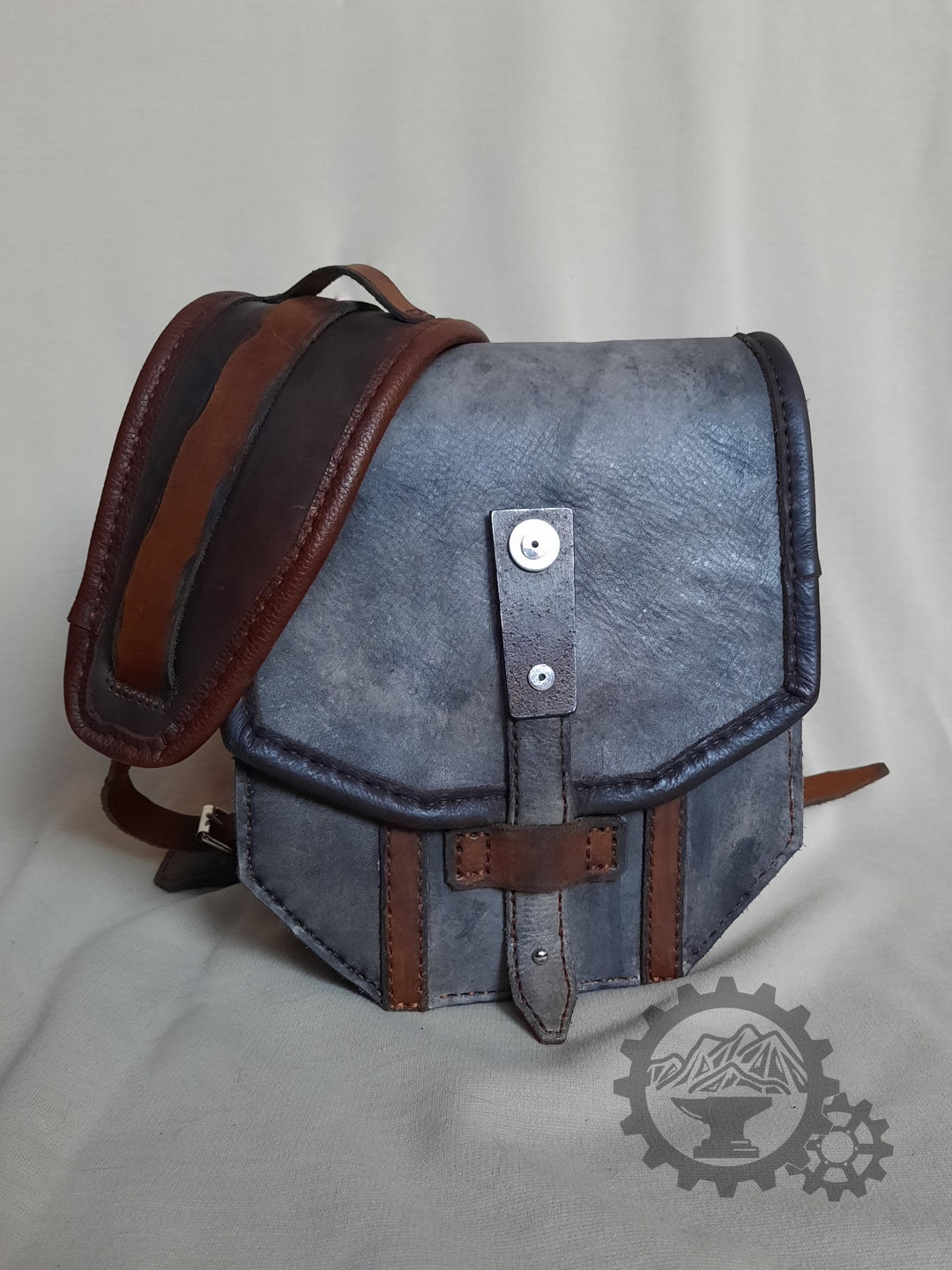 Recycled Leather Post-apocalyptic Shoulder Bag – LARP Belt Accessory - Etsy