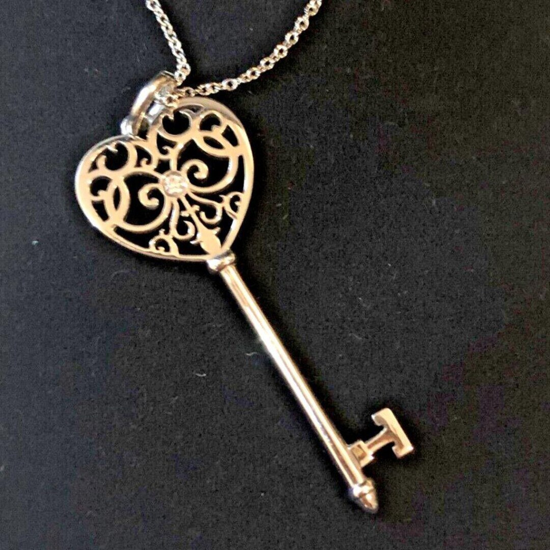 Tiffany & Co. Enchant Heart Key Diamond Necklace 16 18k White Gold W ...