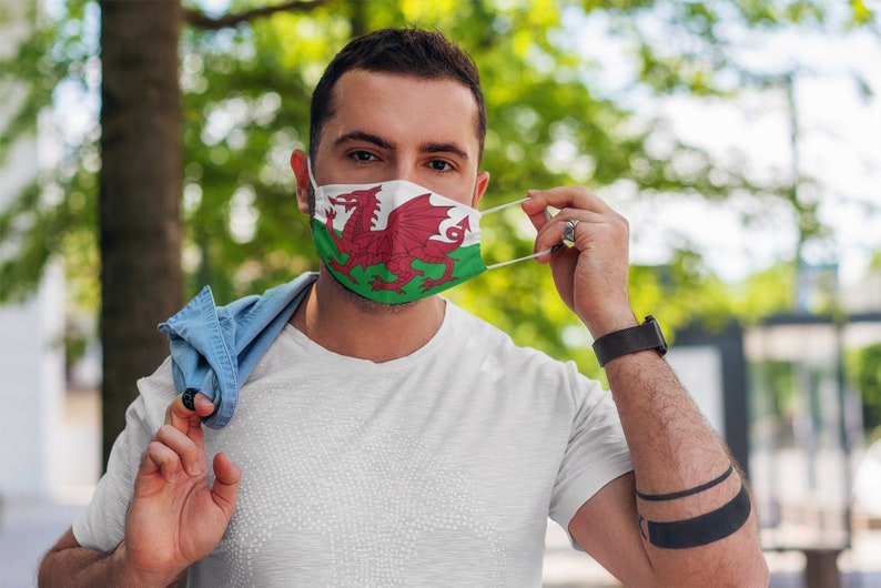 Unisex Welsh Flag Face Mask | Breathable & Flexible Flag of Wales ...