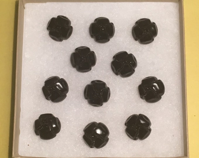 Lot of 11 Small Plastic Vintage Sewing Buttons - Etsy