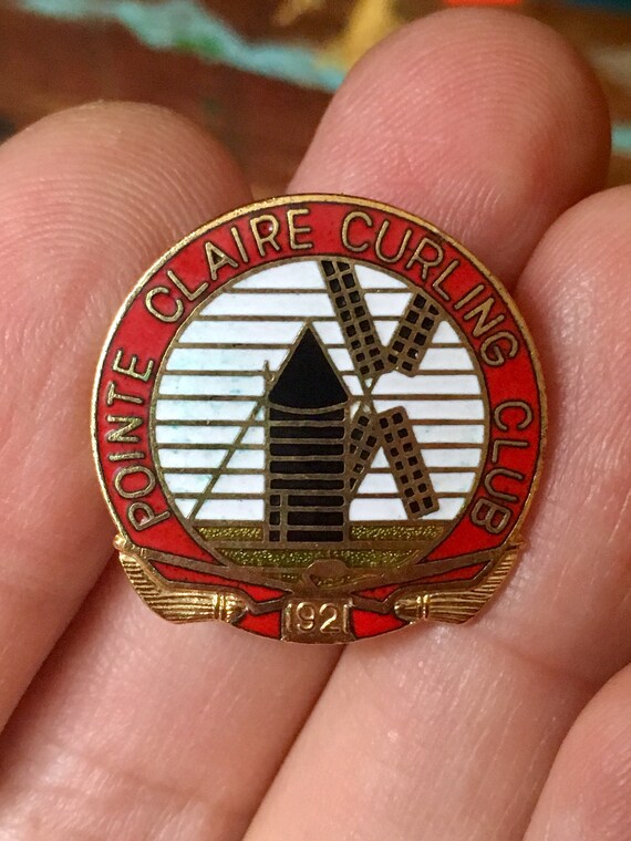 Vintage curling club pin - Gem