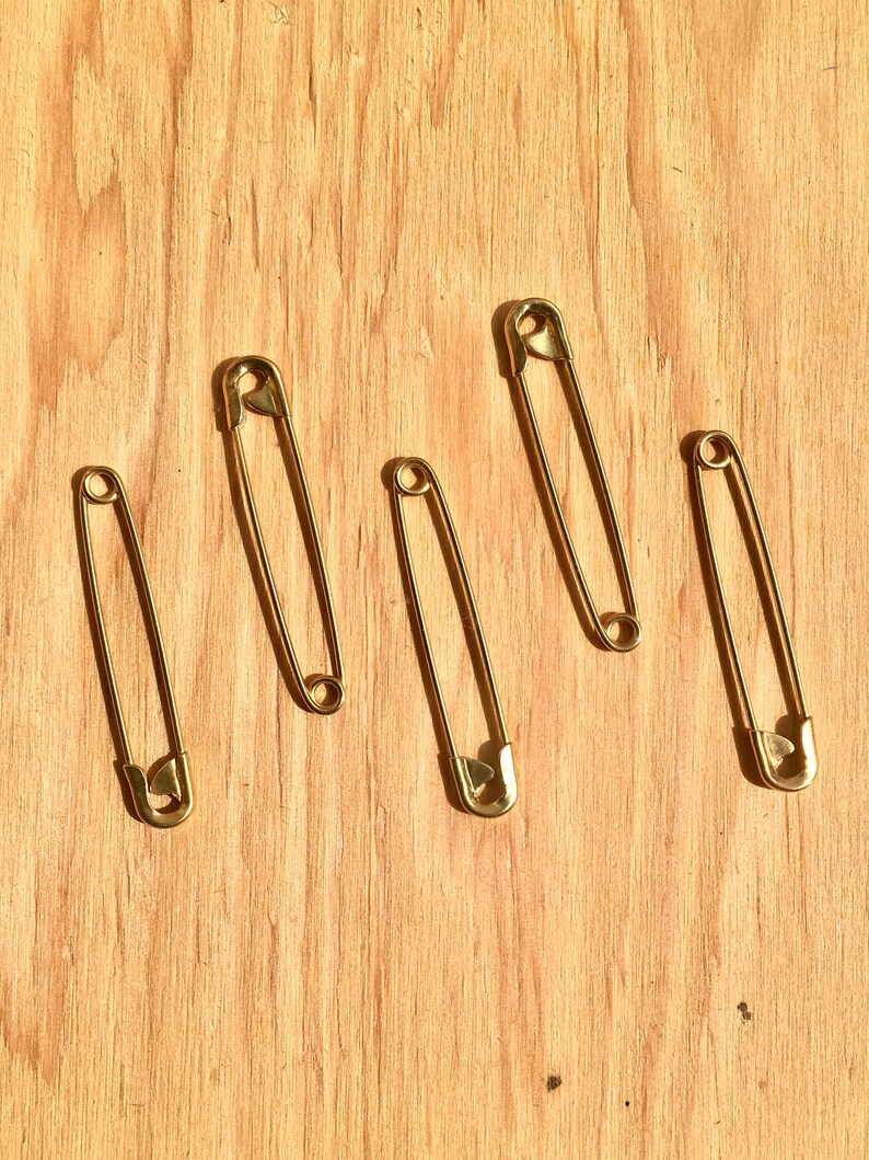 18K Gold Plated Vintage Safety Pins - Set of 5 Pieces. - Etsy