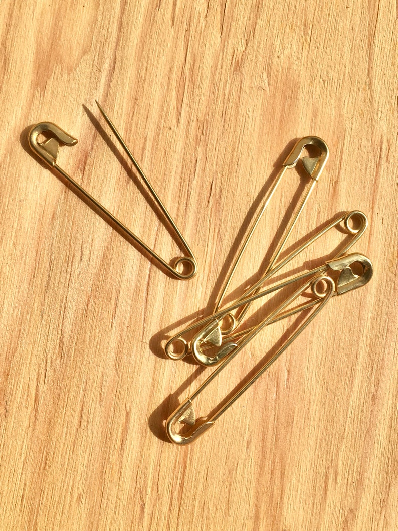 18K Gold Plated Vintage Safety Pins - Set of 5 Pieces. - Etsy