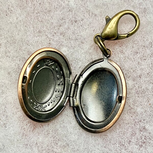 Antique Brass Locket - Etsy