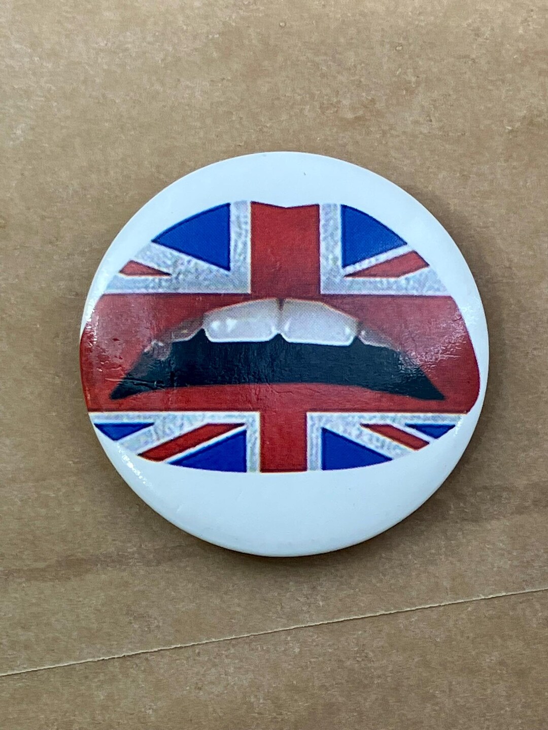 Funny Union Jack Lips - Vintage Pin Back Button. - Etsy