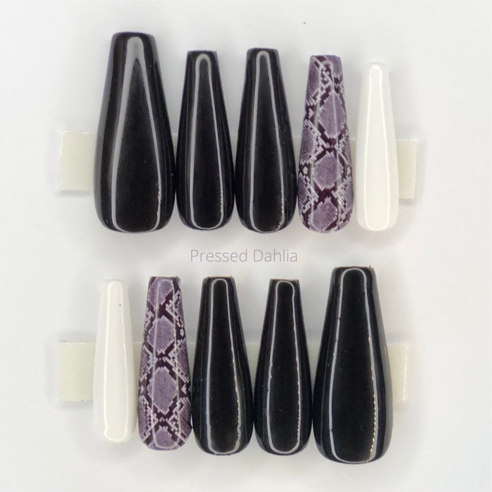 Black Snake press on nails. Snake print nails snake nails | Etsy