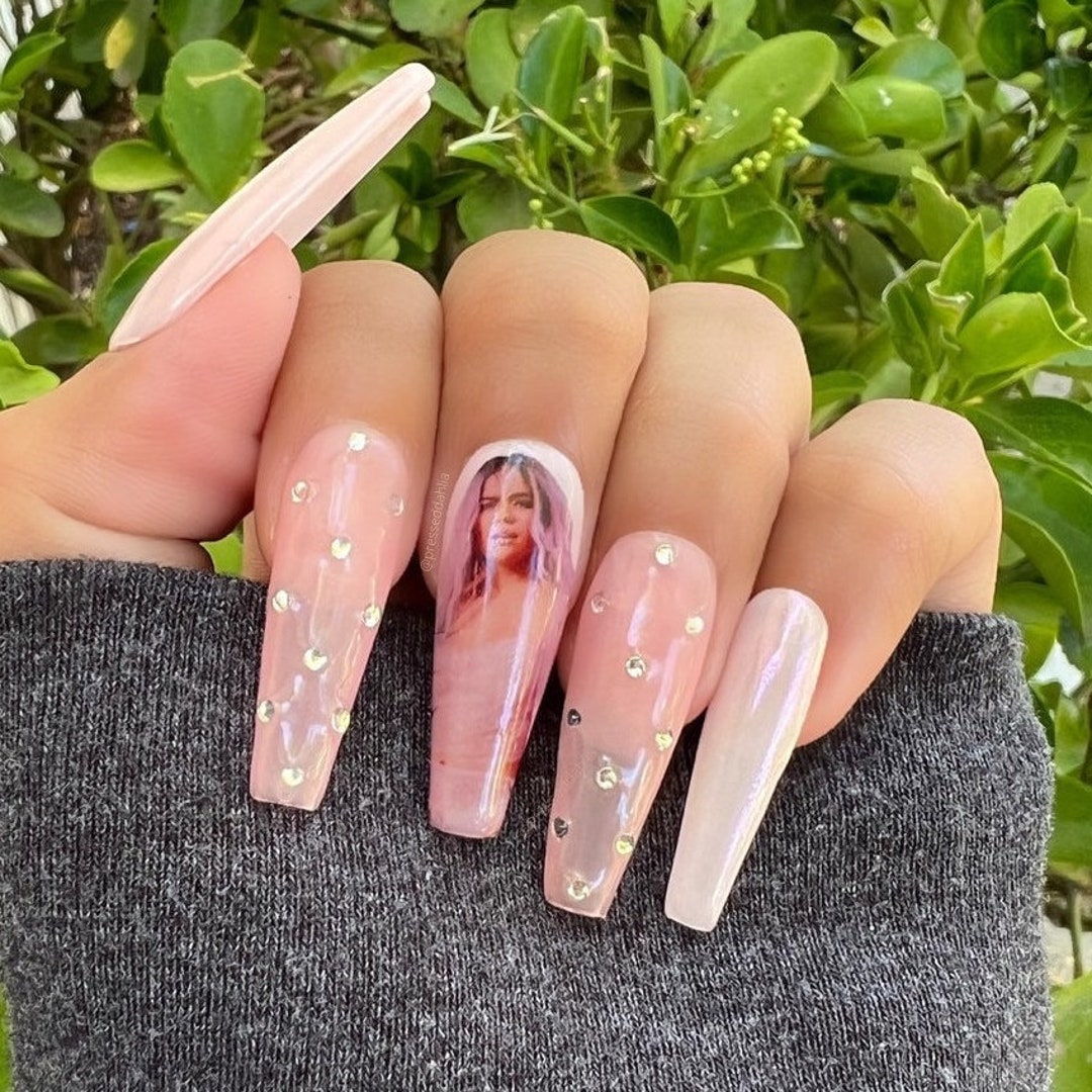 Karol G Press on Nails Karol G Nails Pink Karol G Nails - Etsy Denmark