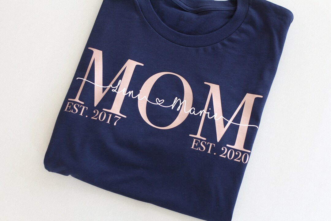 Mama Tshirt | Mom Shirt mit Namen | personalisiertes Muttertagsgeschenk ...