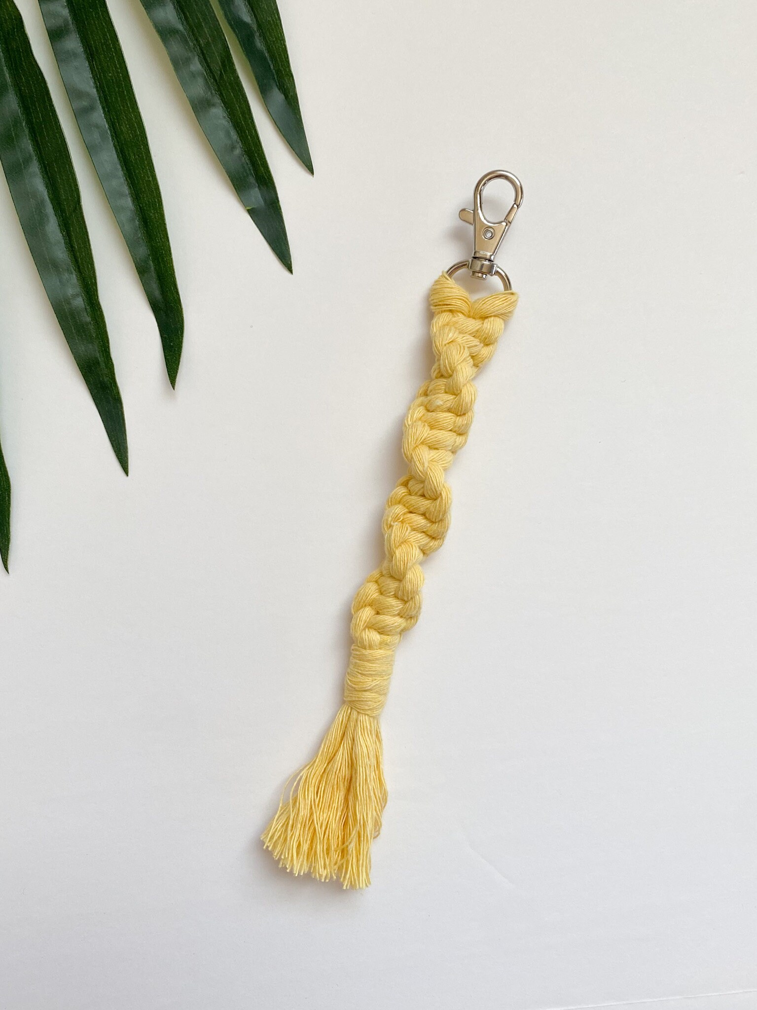 Spiral Macrame Keychain || Purse Charm Key Fob || Boho Bridesmaid ...