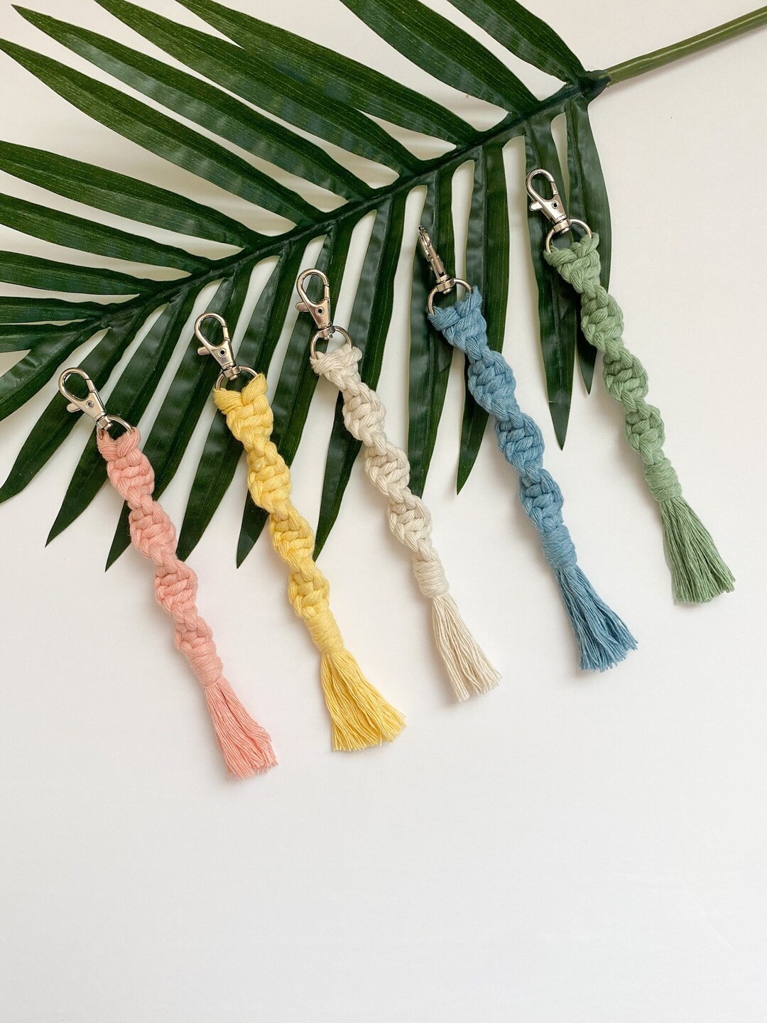 Spiral Macrame Keychain || Purse Charm Key Fob || Boho Bridesmaid ...