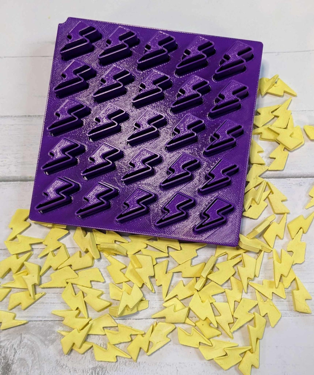 Lightning Bolt Sprinkle Maker Bubble Dough Fondant Confetti Bath Bomb ...
