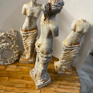 DOLLHOUSE Miniature Garden Statue of Venus/one Inch Scale/miniature ...