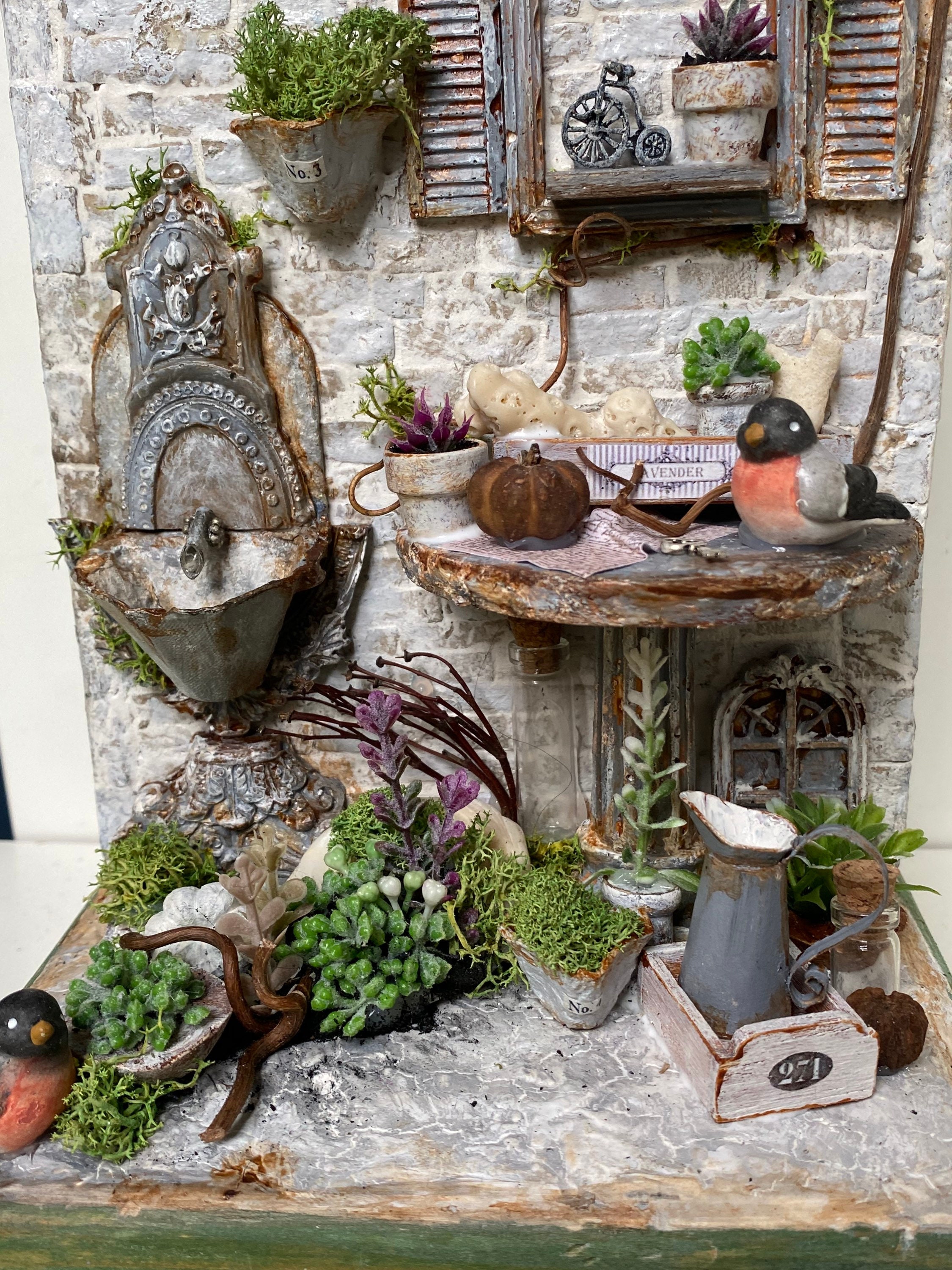 Minaiture Garden Display/diorama One Inch Scale - Etsy