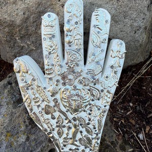 HEALING HAND With MILAGROS, Hamsa Hand, Ex-voto Hand, Hand With Charms ...