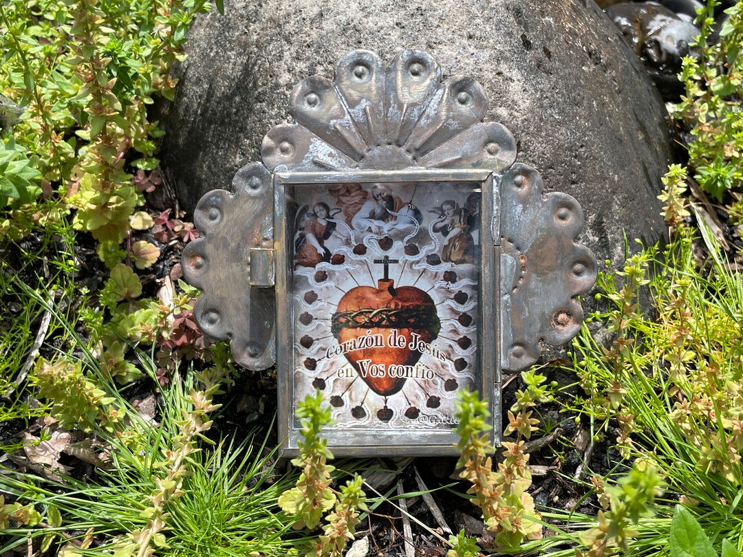 Antiqued Miniature Nicho With Sacred Heart, Mexican Nicho, Mexico ...