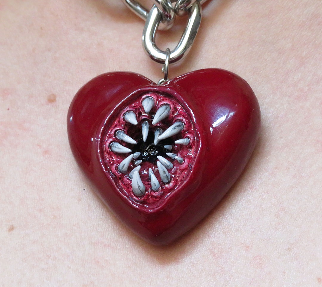 Heart Necklace Gothic Pendant Horror Accessories Bloody Heart Teeth ...