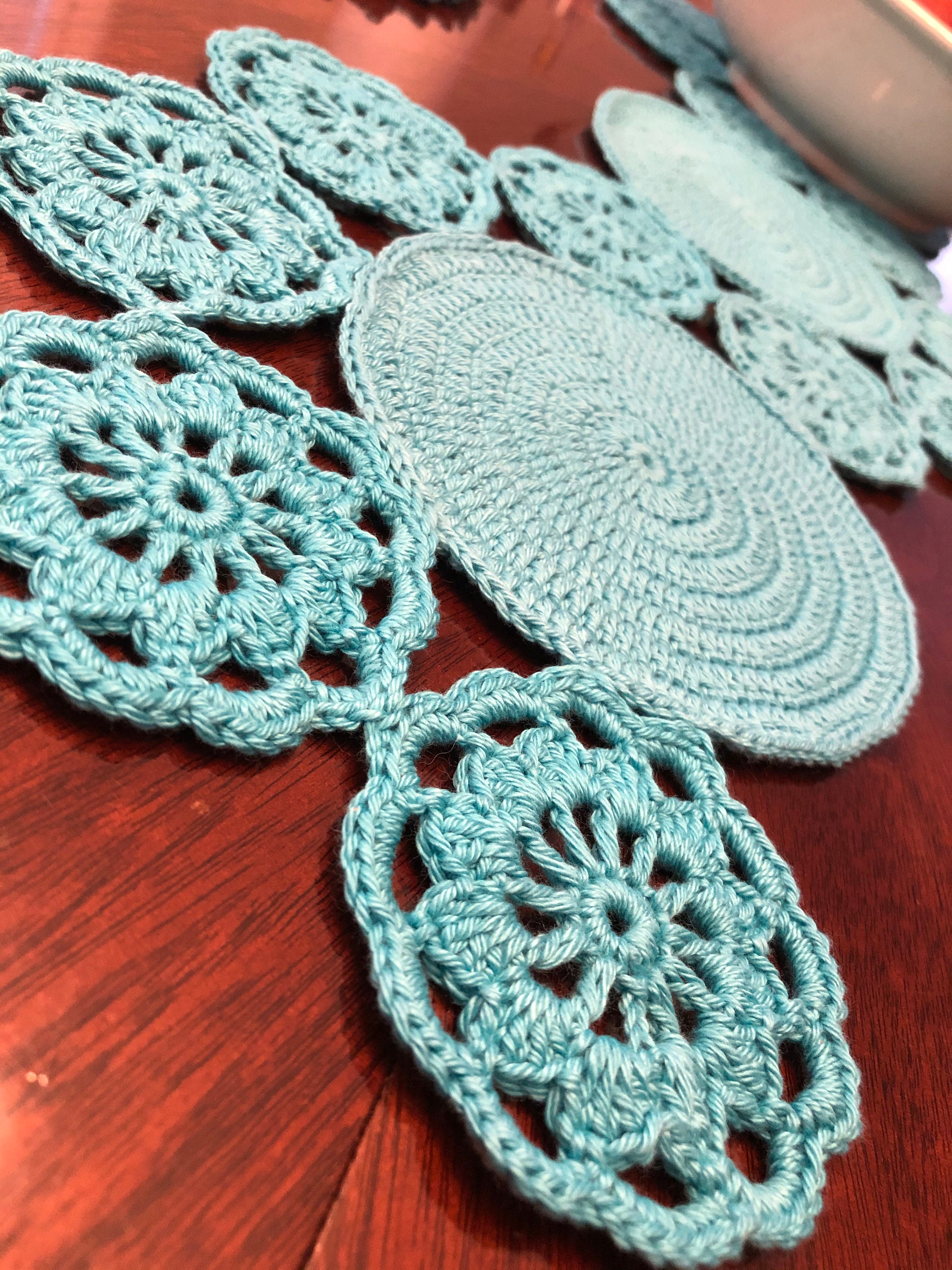 Crochet Table Runner Circles Crochet Motif Table Runner Pattern ...
