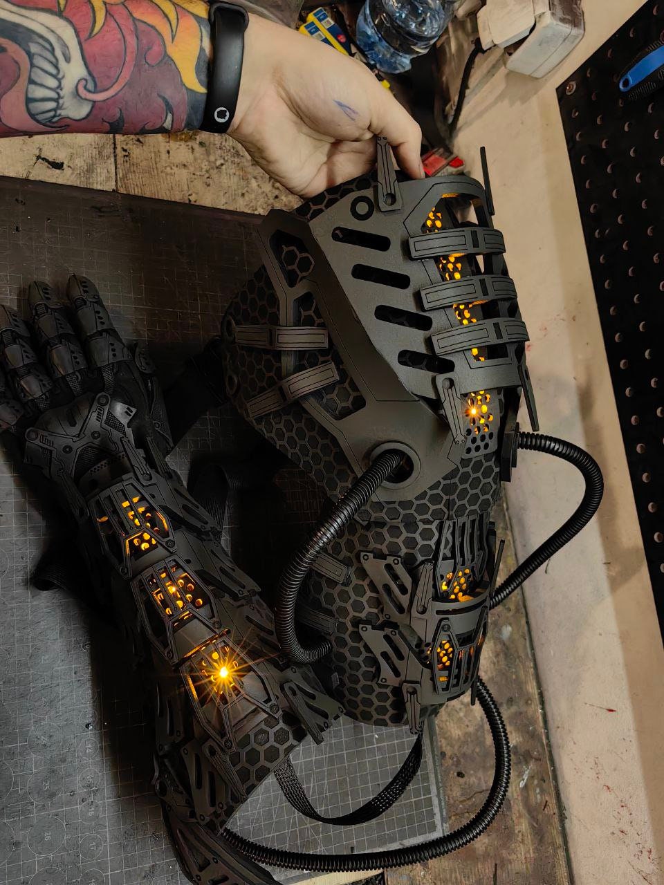 Cyberpunk Arms for Cosplay, Yellow LED, Cosplay Costume, Cosplay for ...