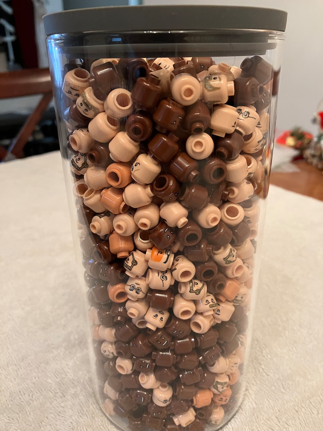 Lego Minifigure Tan Heads: (10x) Random Head Lot, Flesh Coloured ...