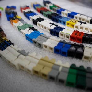 Lego Minifigure Body Parts Set: (20x) Piece Lot Head, Torso, Legs ...