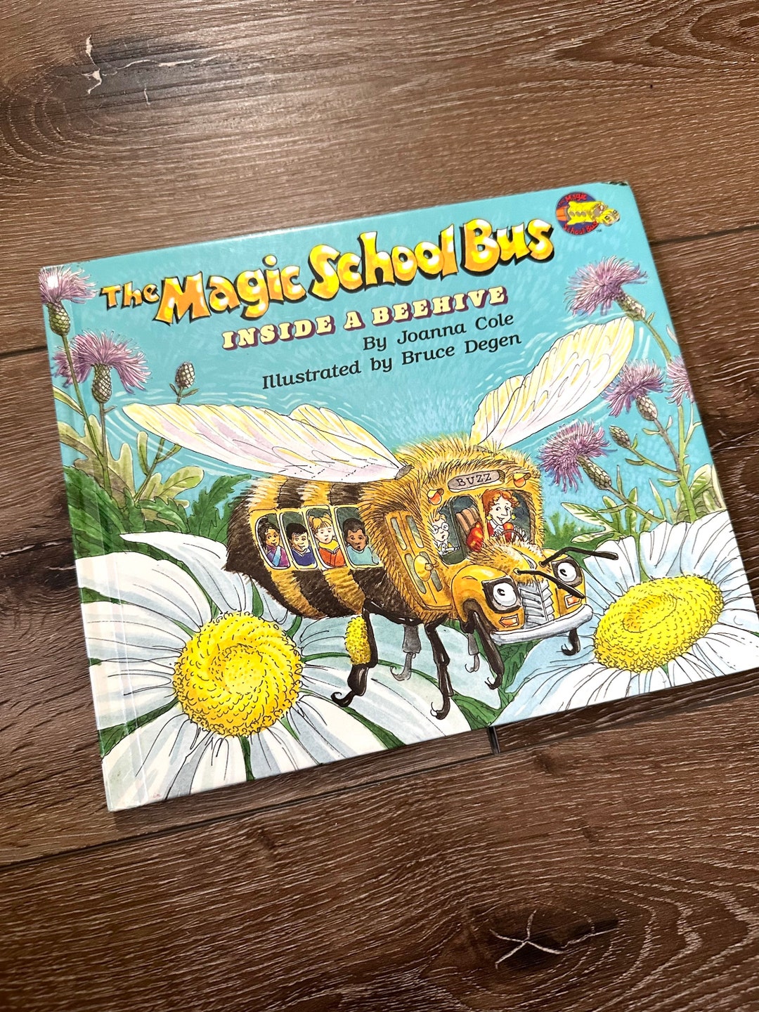 The Magic School Bus Series: Inside a Beehive. (hardcover, 1996) ~RARE ...