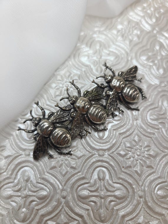 Rare Vintage Joseff of Hollywood Three Bee Brooch - Gem