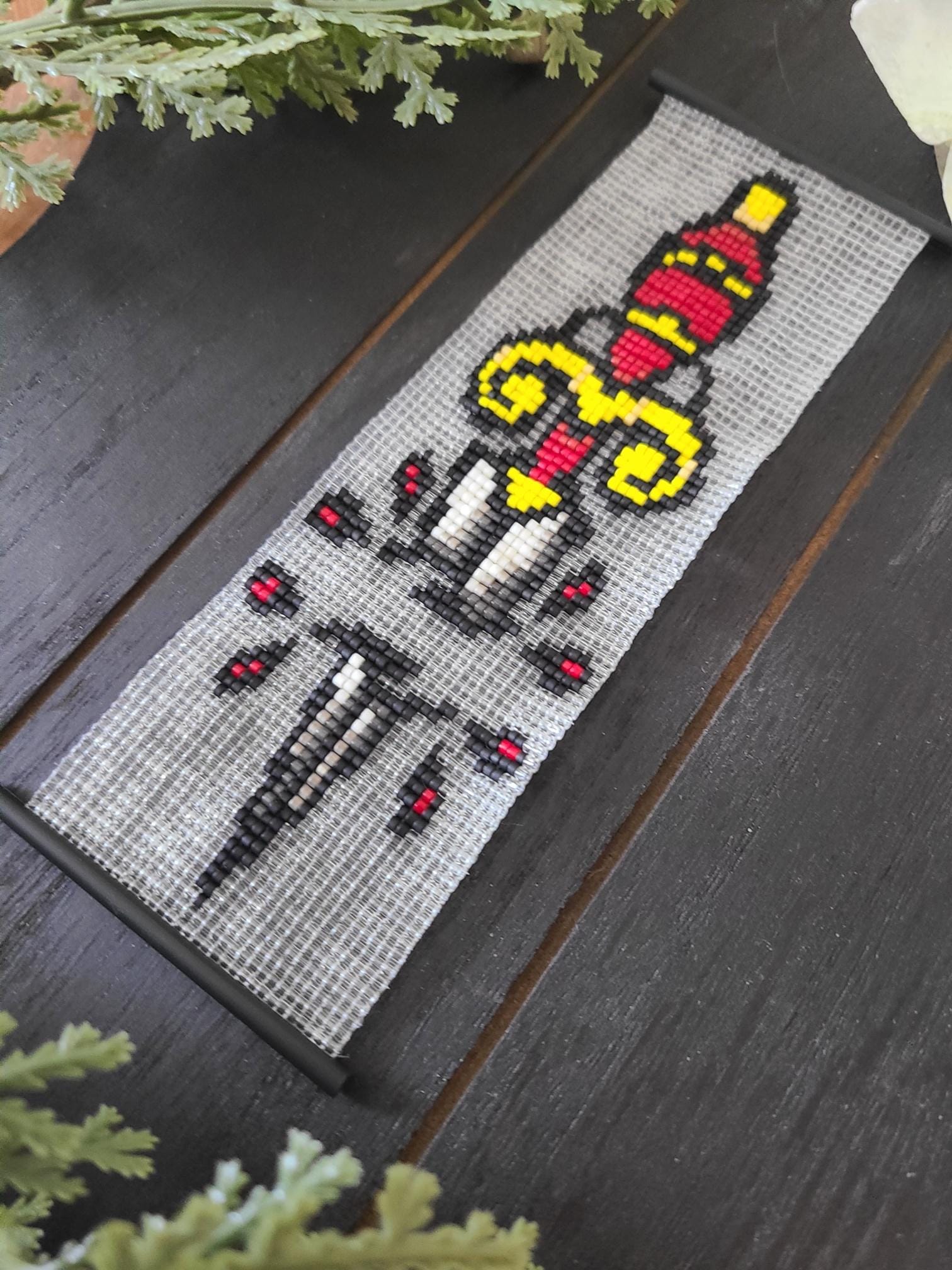Vintage Dagger Tattoo Bead Loom Bracelet Pattern / Loom Bead Pattern ...