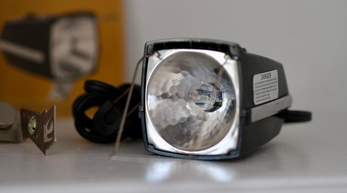 1965 Vintage Sylvania Super 8 Sun-gun Movie Light in Original - Etsy