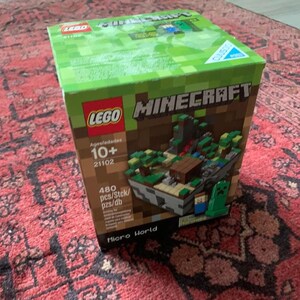 Lego Minecraft Set 21102 Microworld the Forest Retired 442 Pieces NEW ...