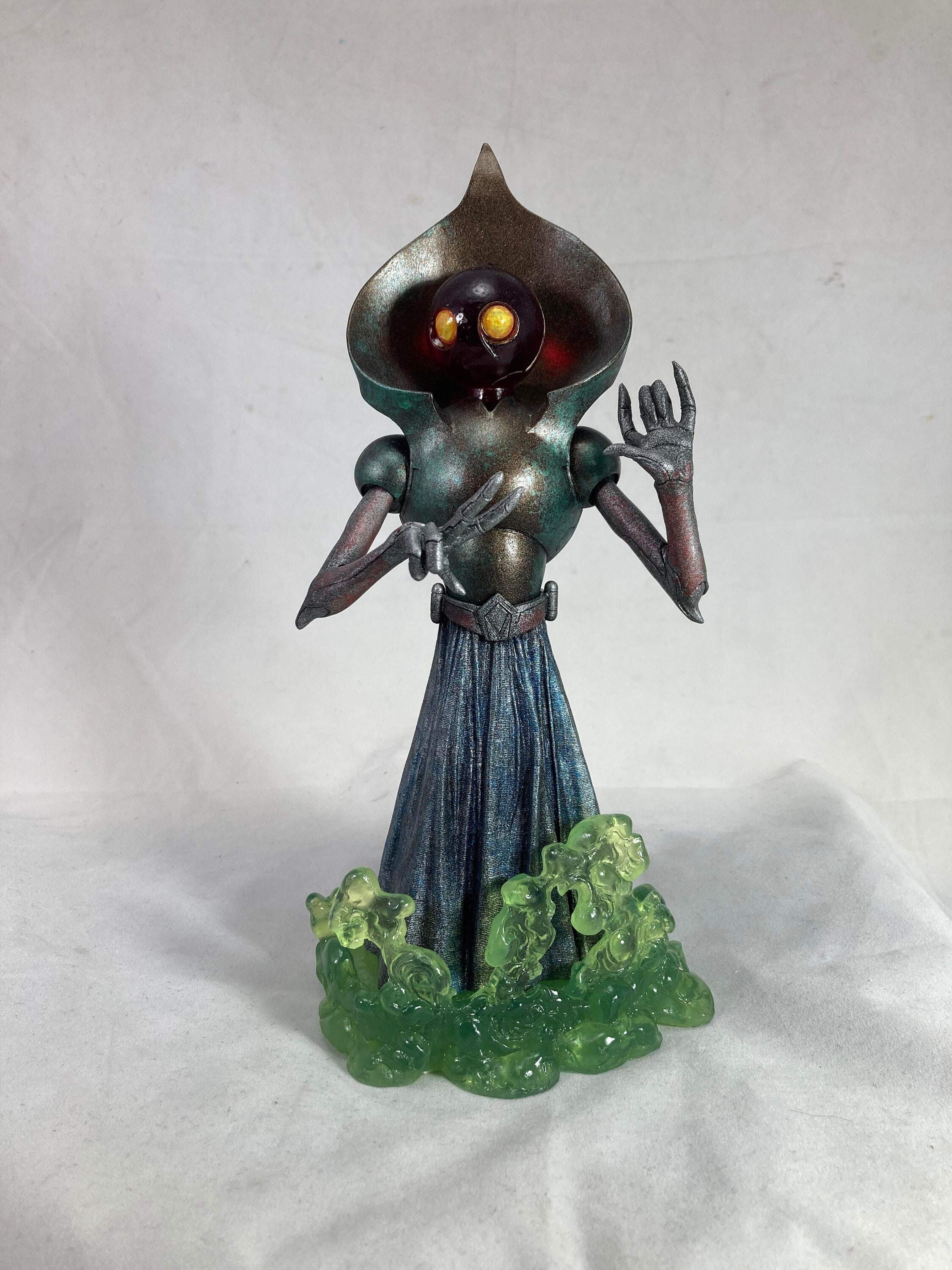 Monster Museum, Specimen #7: the Flatwoods Monster - Etsy