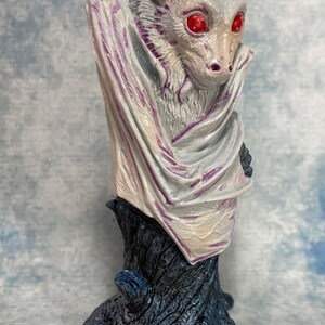 Bat Idol Mini-statue (albino) - Etsy