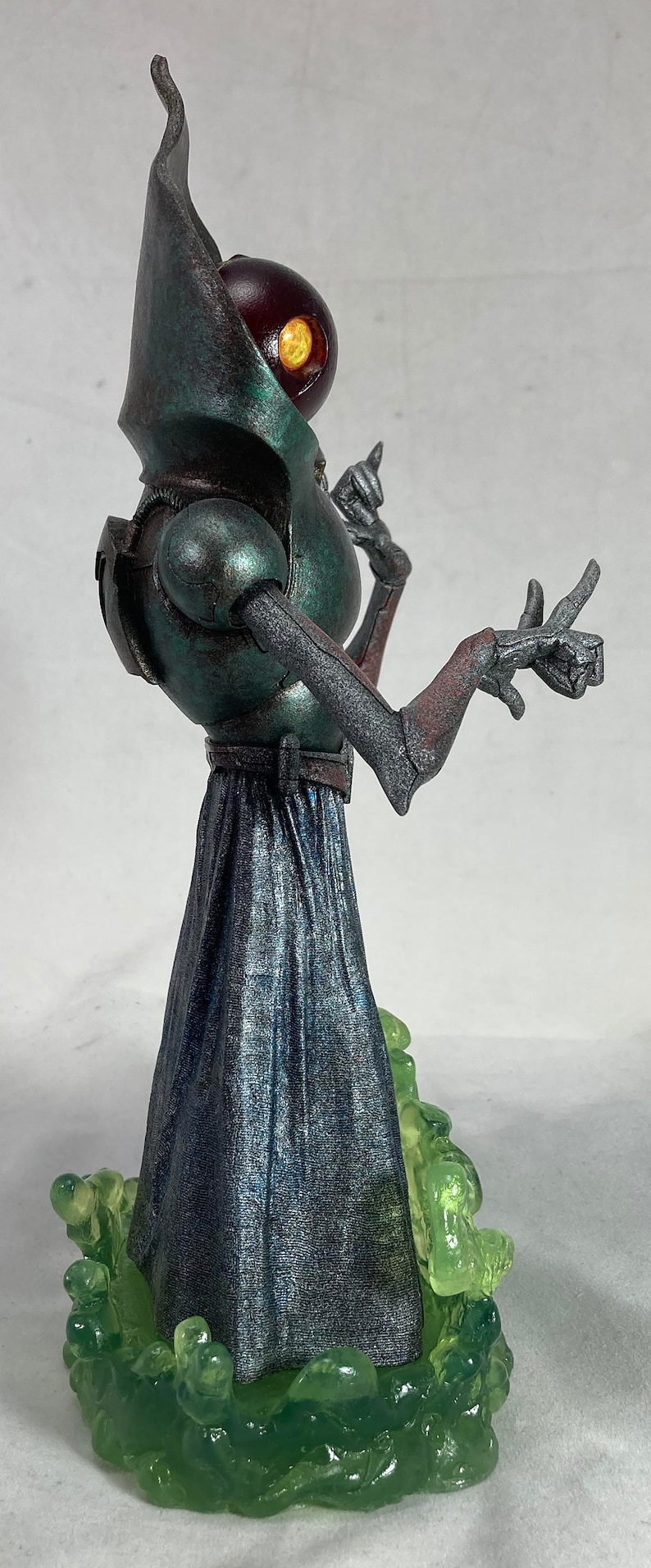 Monster Museum Specimen 7: the Flatwoods Monster - Etsy