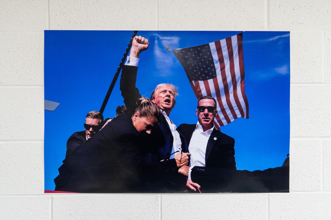 Trump Poster, Photo Poster Printing for Trump- High-quality Poster ...