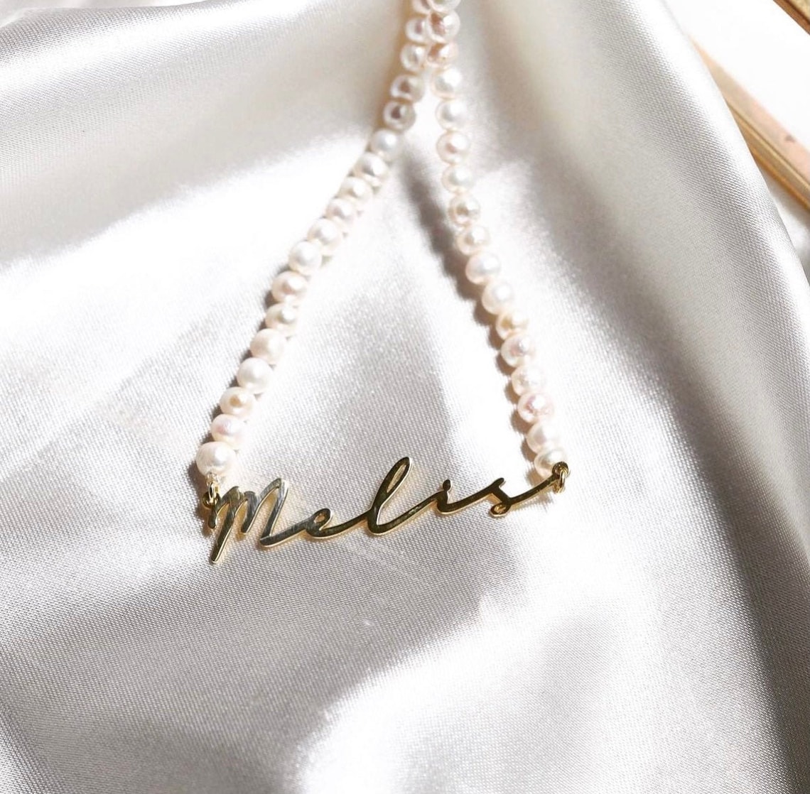Pearl Name Necklace Personalized White Jewelry Horizontal Hand - Etsy