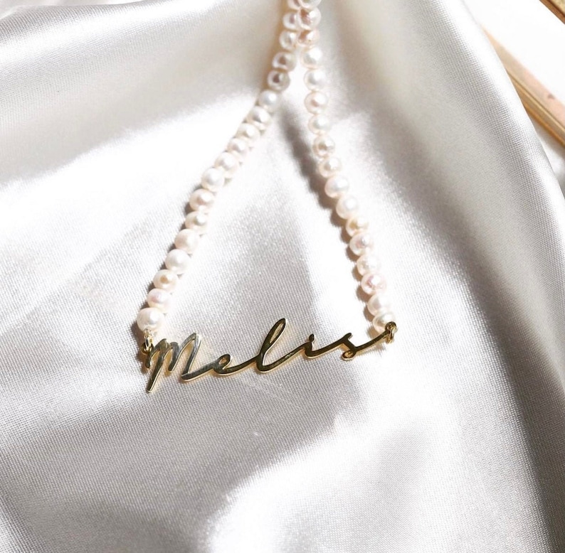 Pearl Name Necklace Personalized White Jewelry Horizontal Hand - Etsy