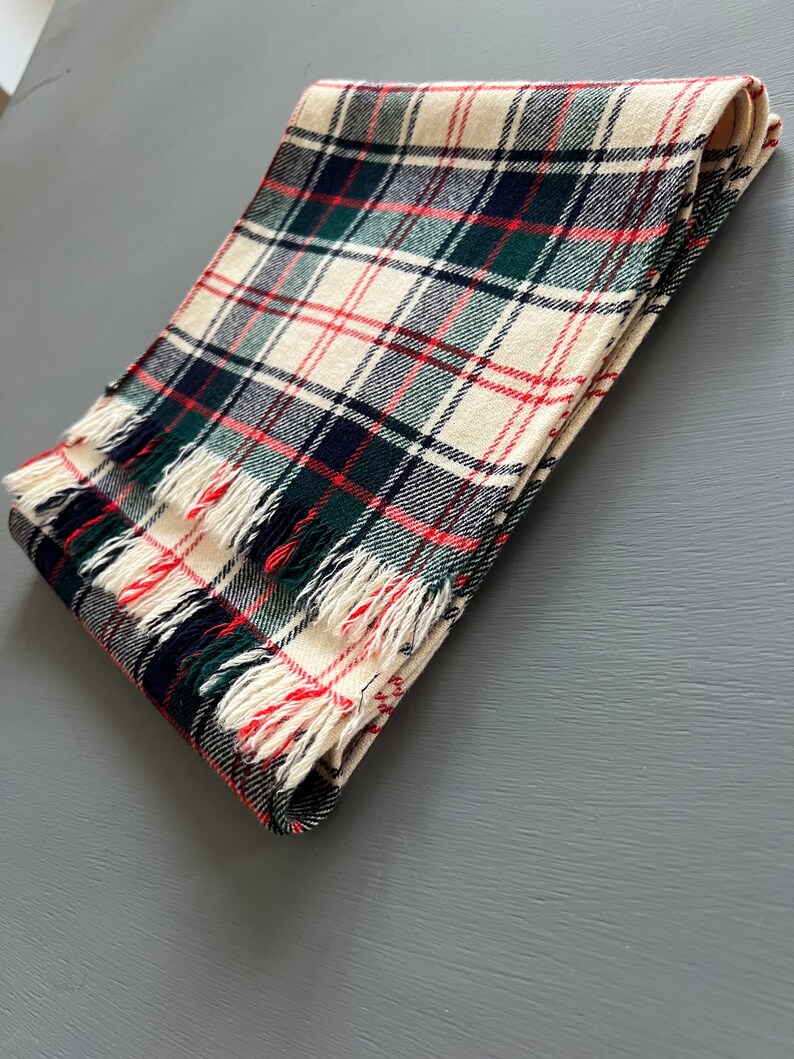 Vintage LAIRD PORTCH of Scotland Pure New Wool Scarf, Beige Red Green ...
