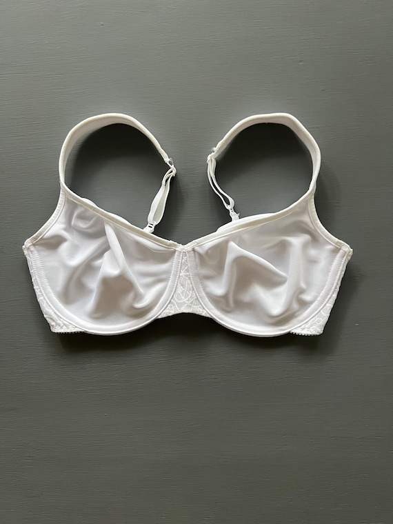 Vtg TRIUMPH Full Covered Bra Retro Sheer Embrossed Ab… - Gem