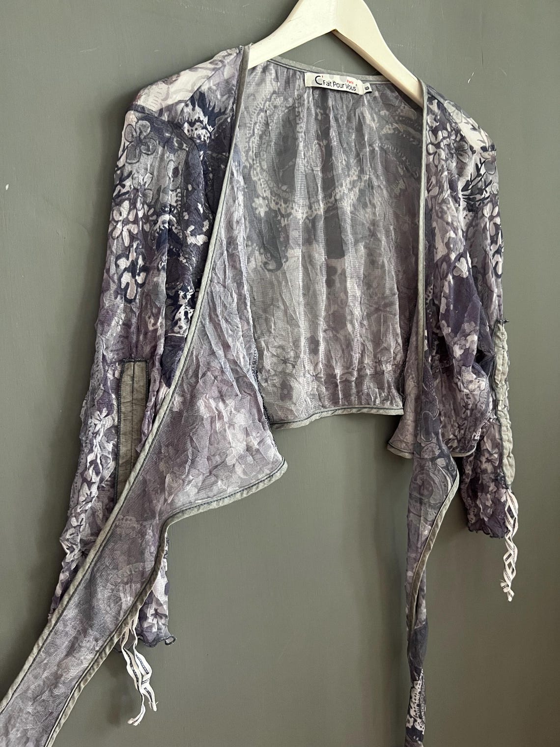 Vtg Sweet Mesh Top Abstract Print Gray White Polyester Translucent ...