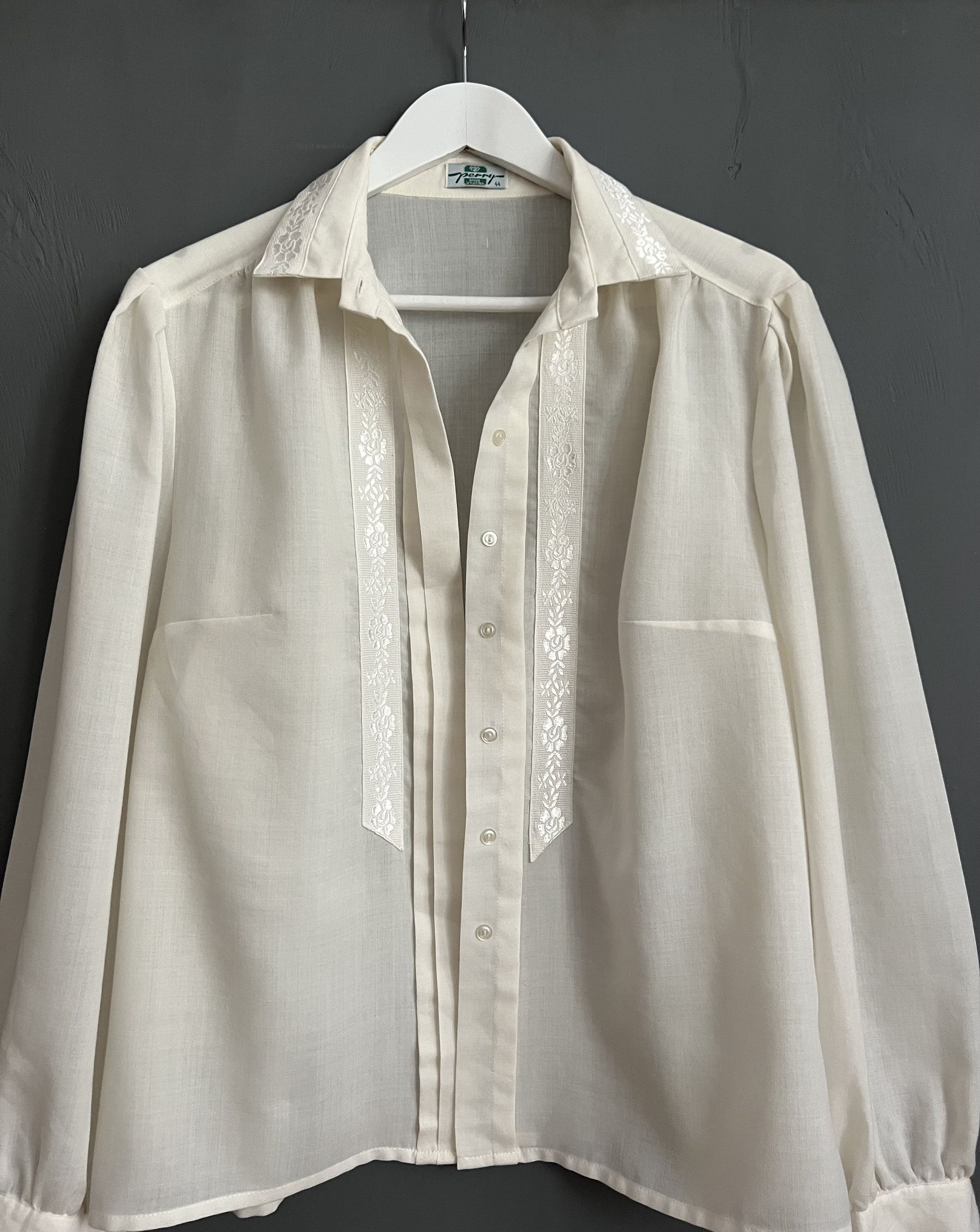 Vtg Perry Wool Blend Lace Austrian Dirndl Blouse, Cream White Buttoned ...