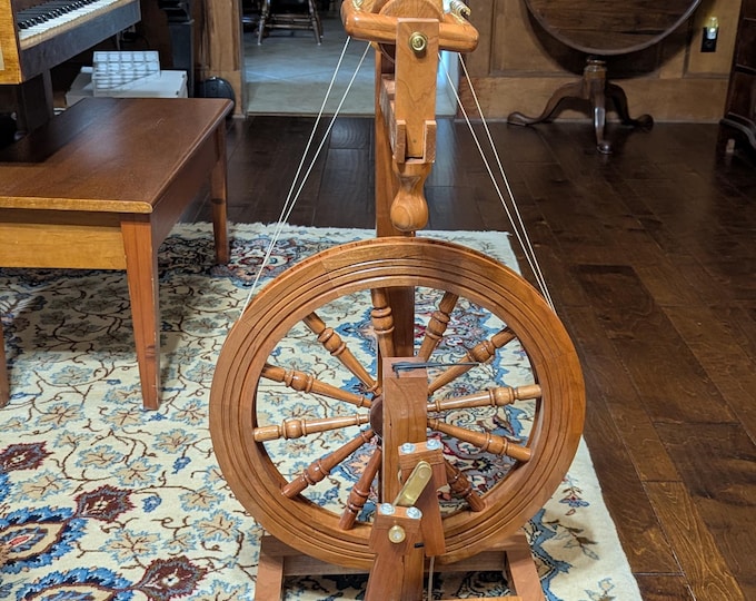 Cherry Upright Double Treadle Spinning Wheel for Regular and Bulky ...