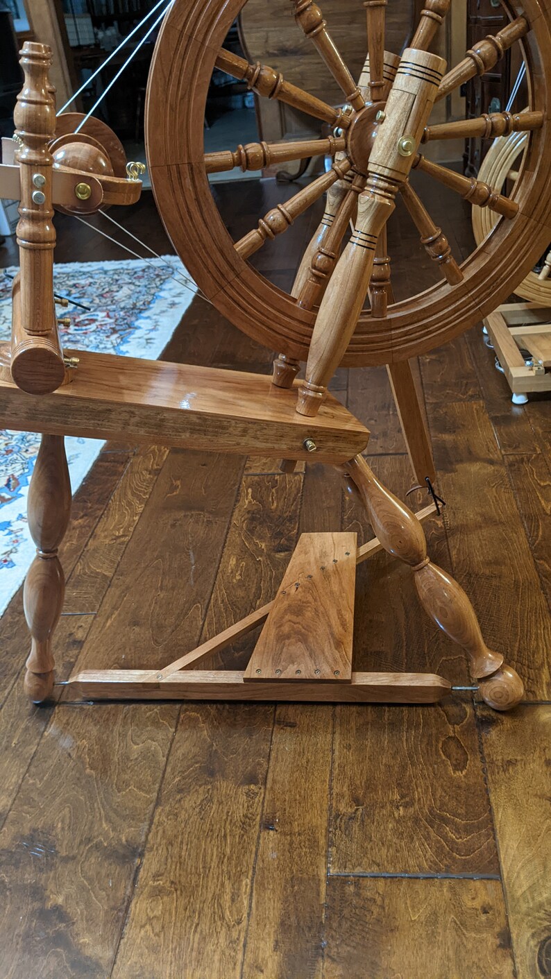 Cherry Colonial Spinning Wheel - Etsy