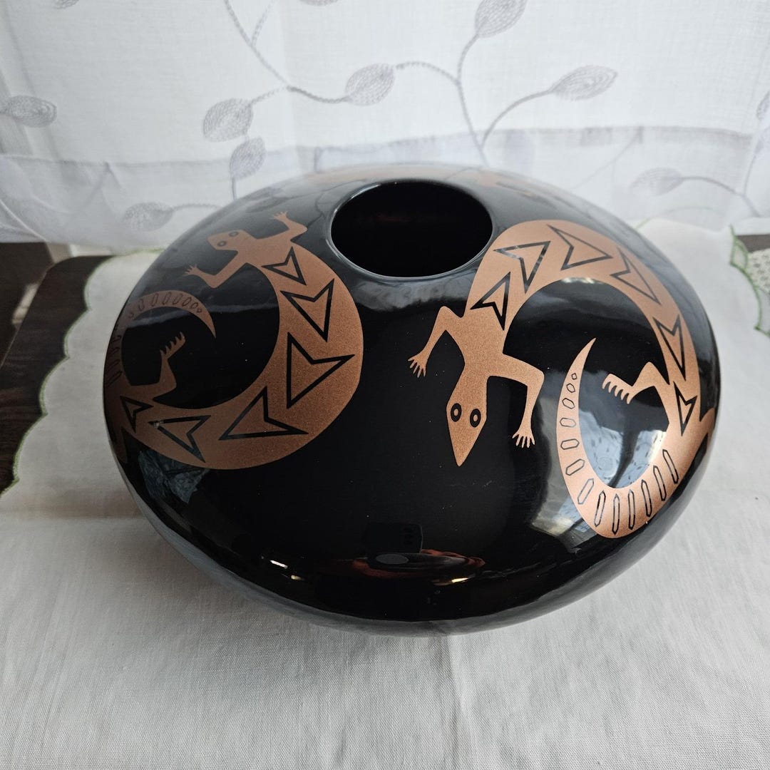 Native American Seed Pot Vase Black Copper Lizard Pottery Southwest - Etsy