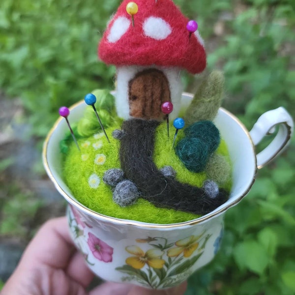 Needle Felted Pin - Etsy