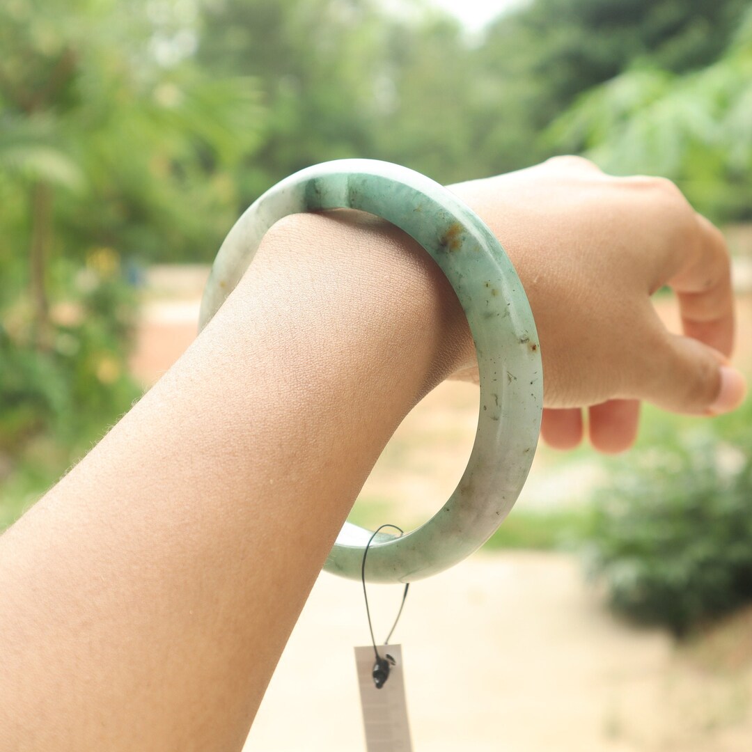 Beautiful 66mm Yin-yang Light Green Jade Bangle: Genuine Round Grade A ...
