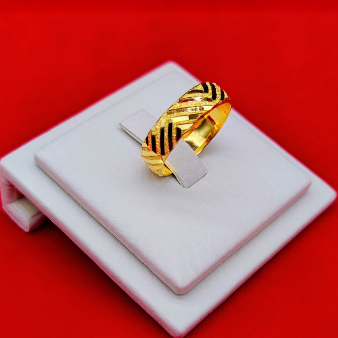 New Beautiful 24k Gold Diego & Sand Classic Wedding Ring, Pure Gold ...