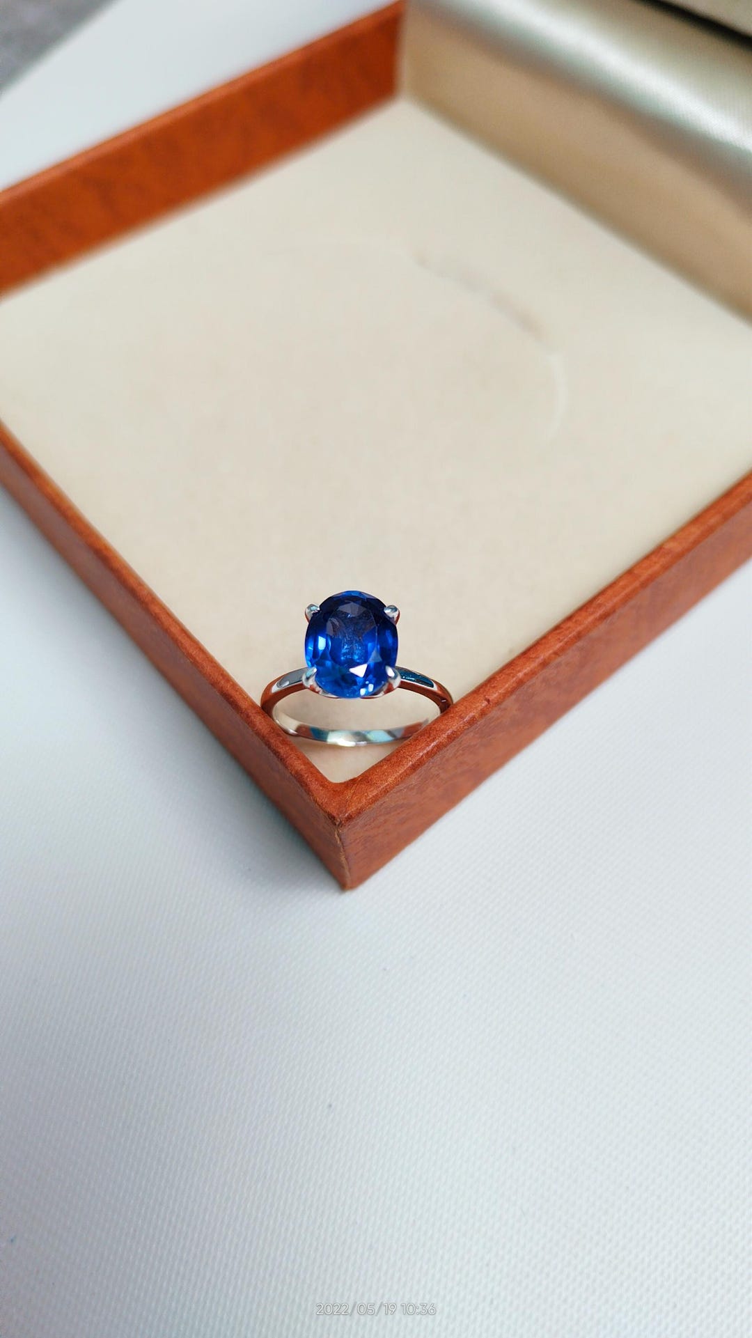 Blue Sapphire Solitaire Engagement Ring, Oval Cut Blue Sapphire Ring ...