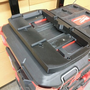 Packout Mount for Milwaukee M18 & M12 6-battery Rapid Charger Station ...