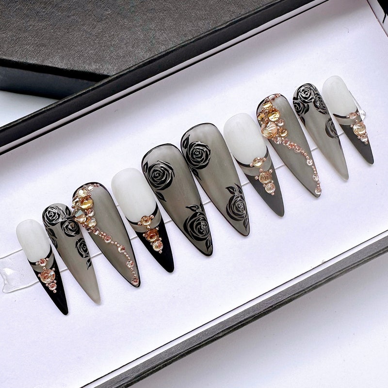 Handpainted Fake Nails - Etsy