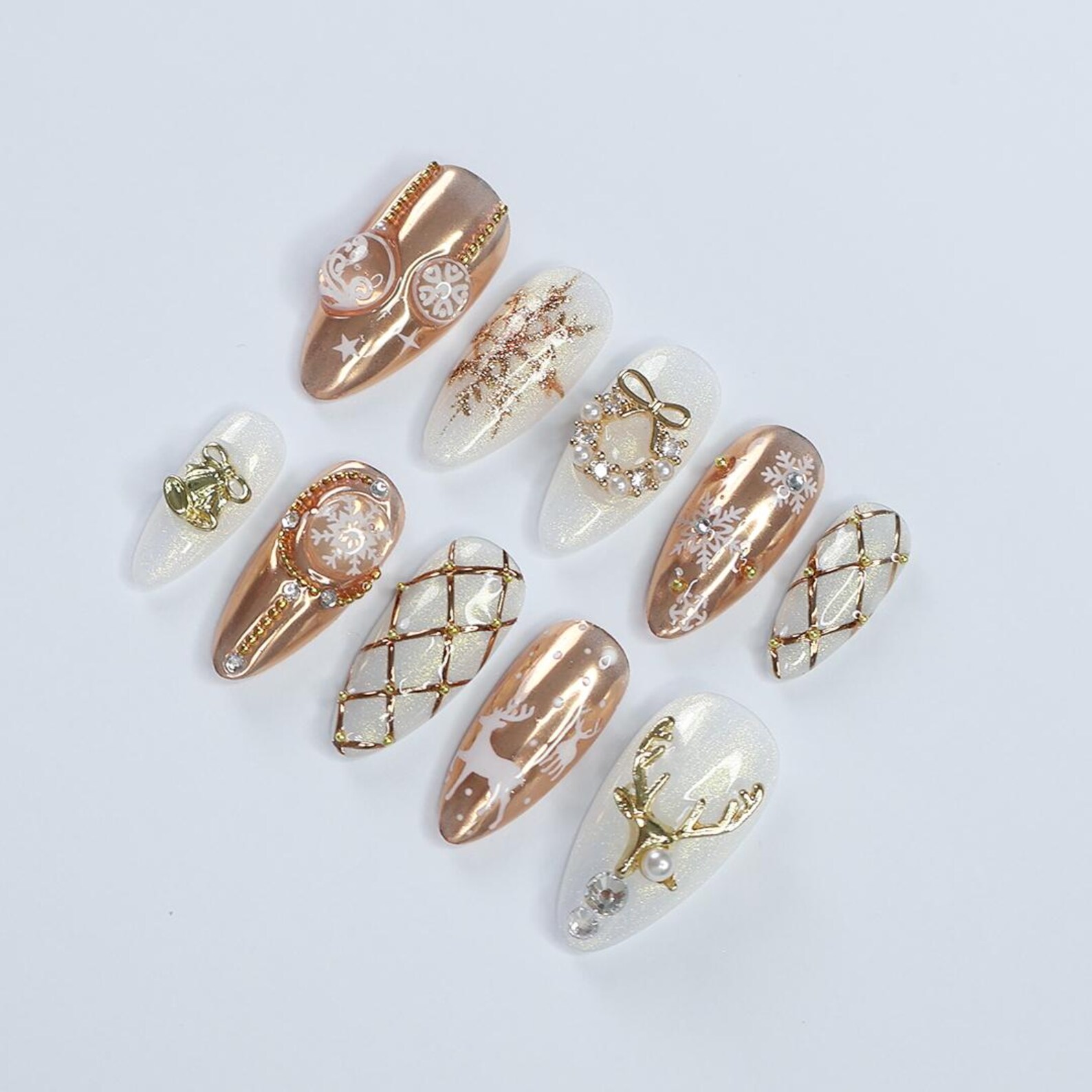 Festive Reindeer & Laurel Wreath Press-on Nails: Medium Almond Shape ...